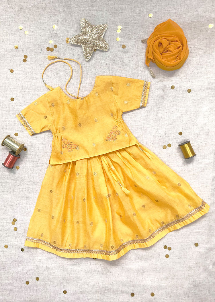 Girls Mehendi Haldi Lehenga – The Almirah Store